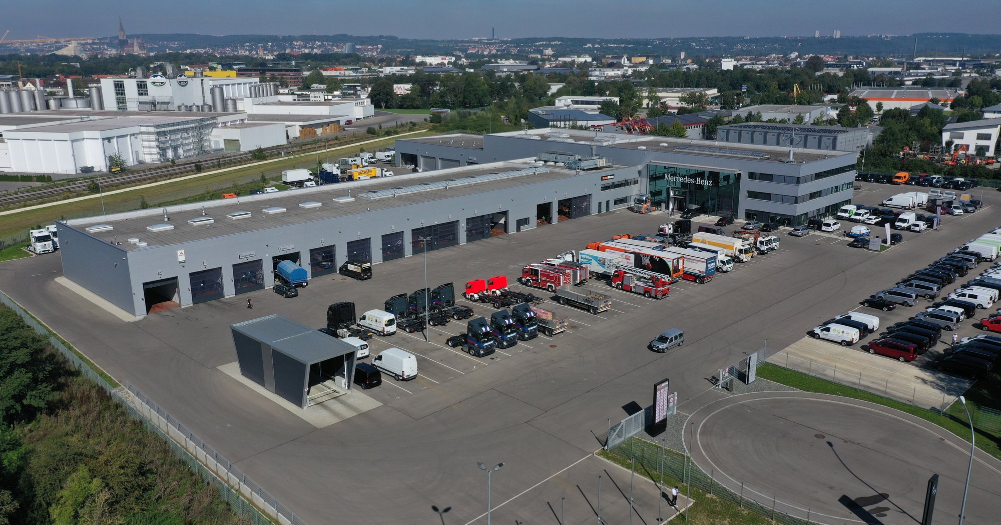 Nutzfahrzeuge Süd | Daimler Truck