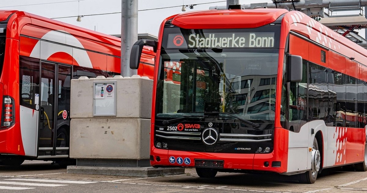 Daimler Buses supplies electric bus charging infrastructure and ten ...