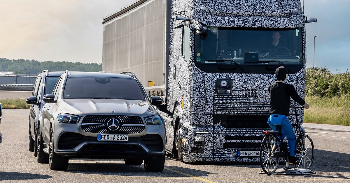 Putting vehicles through their paces: Daimler Truck is intensively ...