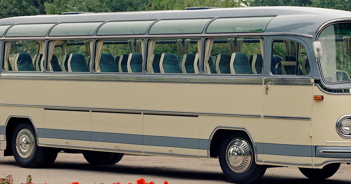 Resounding success: Mercedes-Benz O 321 H/HL bus (1954 to 1964 ...