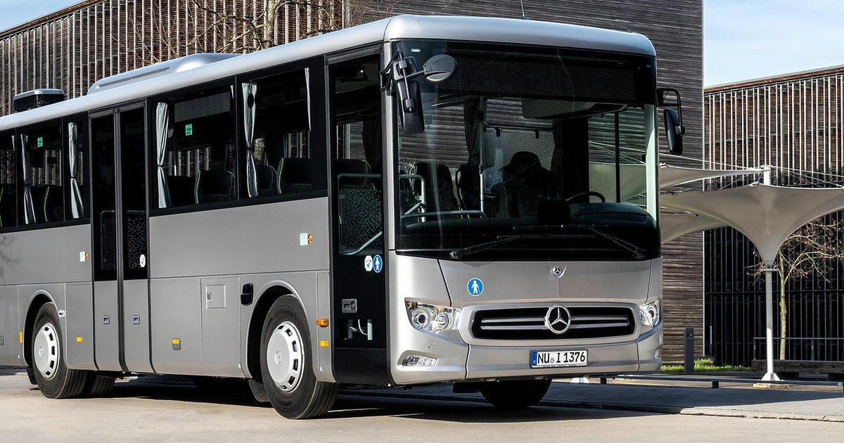 A double premiere: The compact Mercedes-Benz Intouro K hybrid inter ...