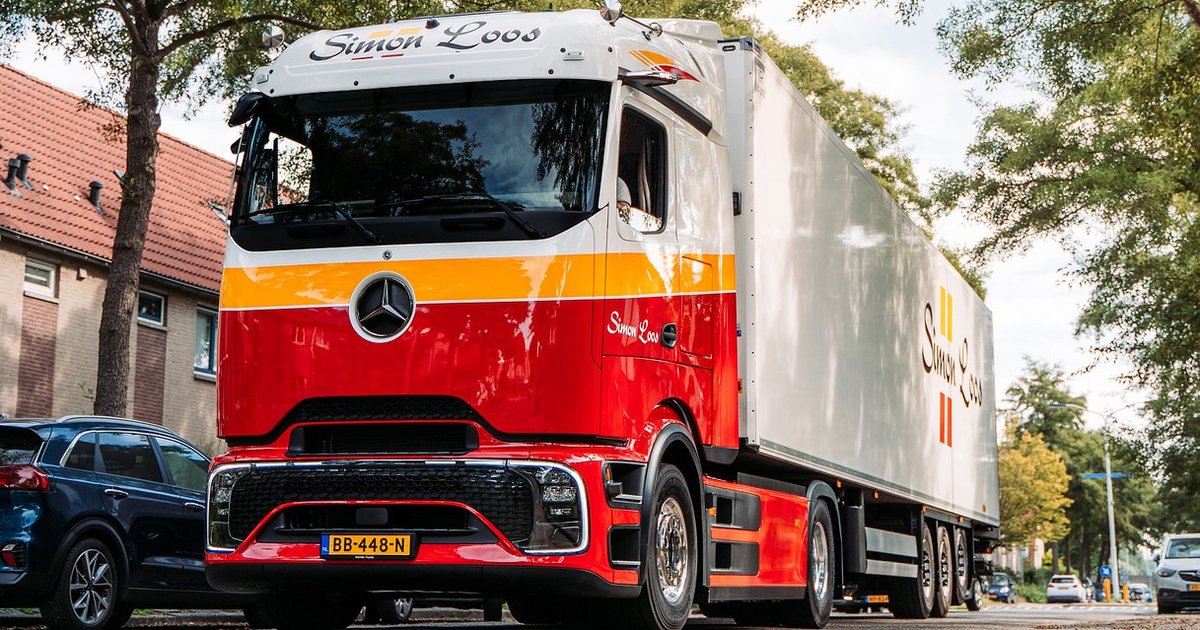 Major order for Mercedes-Benz Trucks: Simon Loos continues to ...