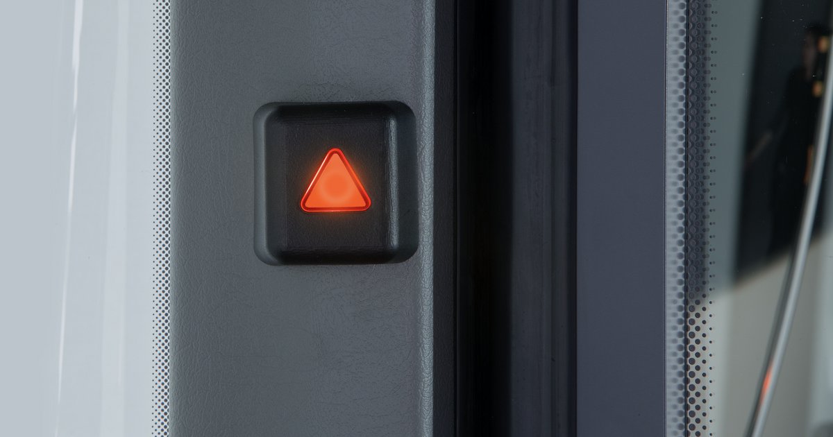 Assistance systems help to ensure safety: Now also in the Econic ...